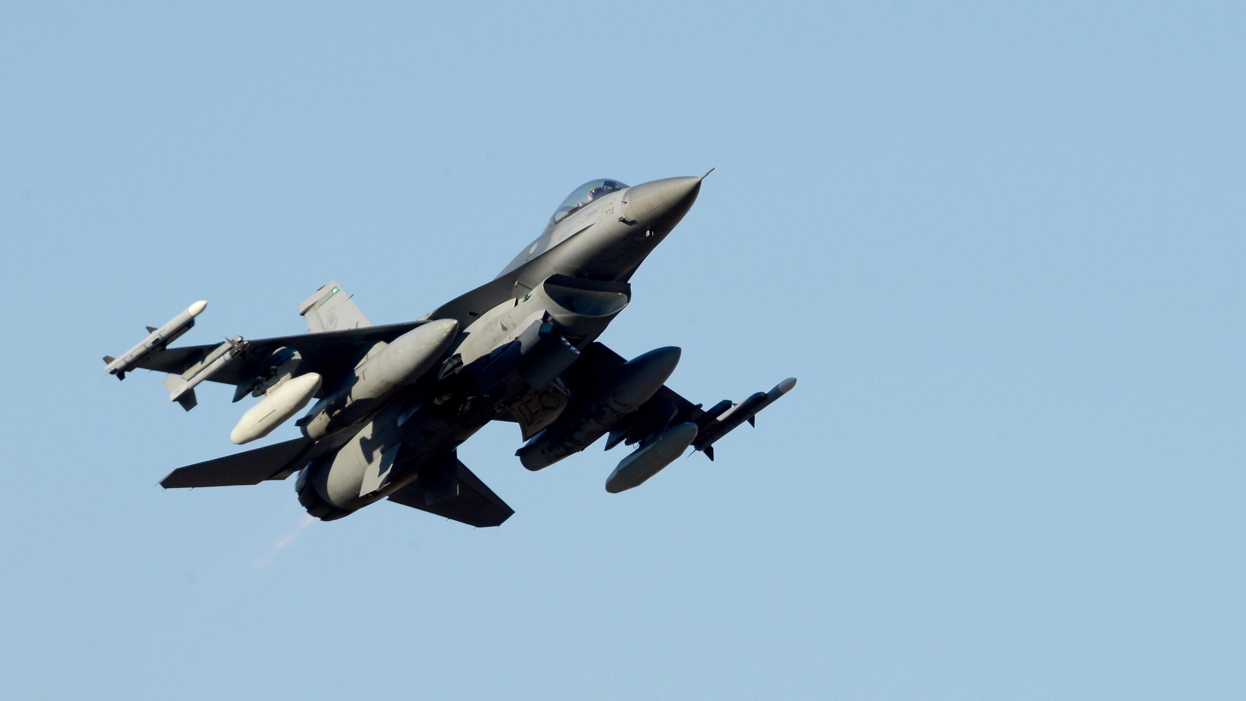 Military jets to fly over Lawrence Friday and Saturday as part of KU ...